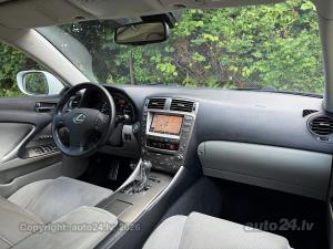 White Lexus IS 2006 in Tallinn, with an engine capacity of 2.50 L and mileage of 198 thousand km for 6990 €, photo 12 on AUTOMOTO.COM.LV