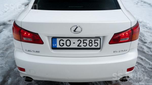 Balts Lexus IS 2007 Tukums, ar dzinēja tilpumu 2.50 L un nobraukumu 286 tūkst. km par 4250 €, foto 8 vietnē AUTOMOTO.COM.LV