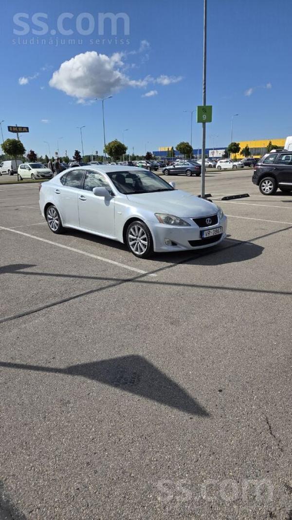 Balts Lexus IS 2007 Rīga, ar dzinēja tilpumu 2.50 L un nobraukumu 196 tūkst. km par 6000 €, foto 2 vietnē AUTOMOTO.COM.LV