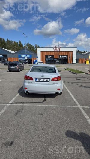 White Lexus IS 2007 in Riga, with an engine capacity of 2.50 L and mileage of 196 thousand km for 6000 €, photo 6 on AUTOMOTO.COM.LV