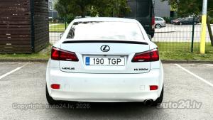 White Lexus IS 2007 in Tallinn, with an engine capacity of 2.20 L and mileage of 302 thousand km for 3599 €, photo 6 on AUTOMOTO.COM.LV