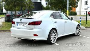 White Lexus IS 2007 in Tallinn, with an engine capacity of 2.20 L and mileage of 302 thousand km for 3599 €, photo 7 on AUTOMOTO.COM.LV
