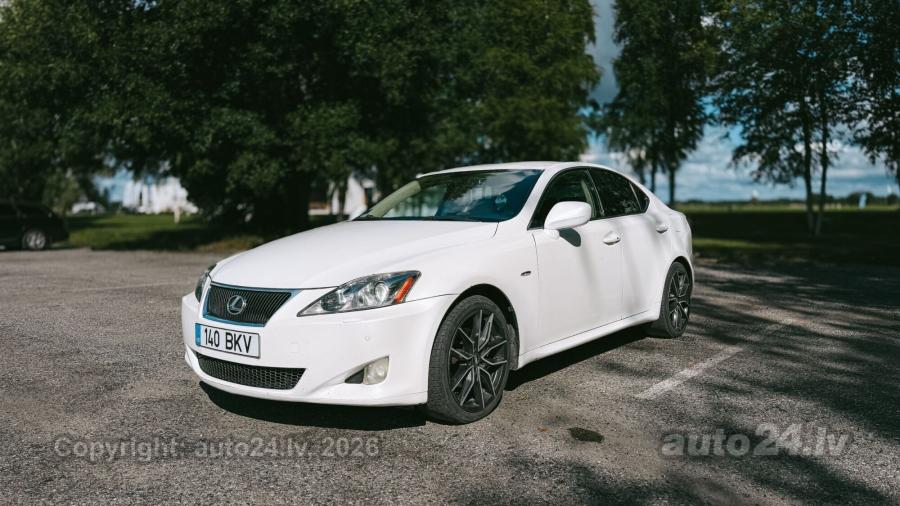 White Lexus IS 2007 in Tallinn, with an engine capacity of 2.50 L and mileage of 229 thousand km for 4500 €, photo 5 on AUTOMOTO.COM.LV