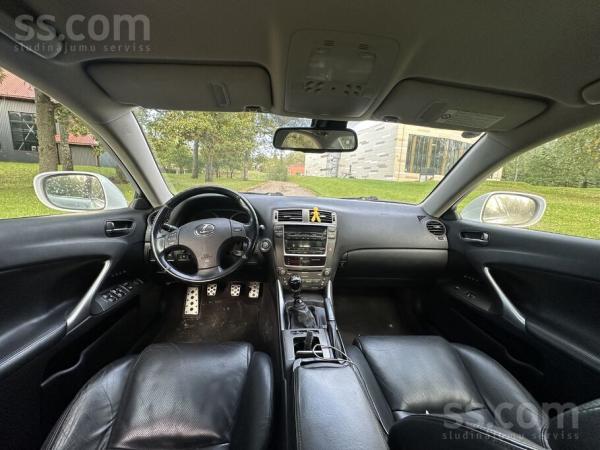 Lexus IS 2007 Limbaži vietnē Balts Lexus IS 2007 Limbaži, ar dzinēja tilpumu 2.20 L un nobraukumu 328 tūkst. km par 3000 €, foto 11 vietnē AUTOMOTO.COM.LV