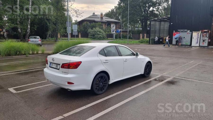 Balts Lexus IS 2008 Rīga, ar dzinēja tilpumu 2.20 L un nobraukumu 307 tūkst. km par 3500 €, foto 3 vietnē AUTOMOTO.COM.LV