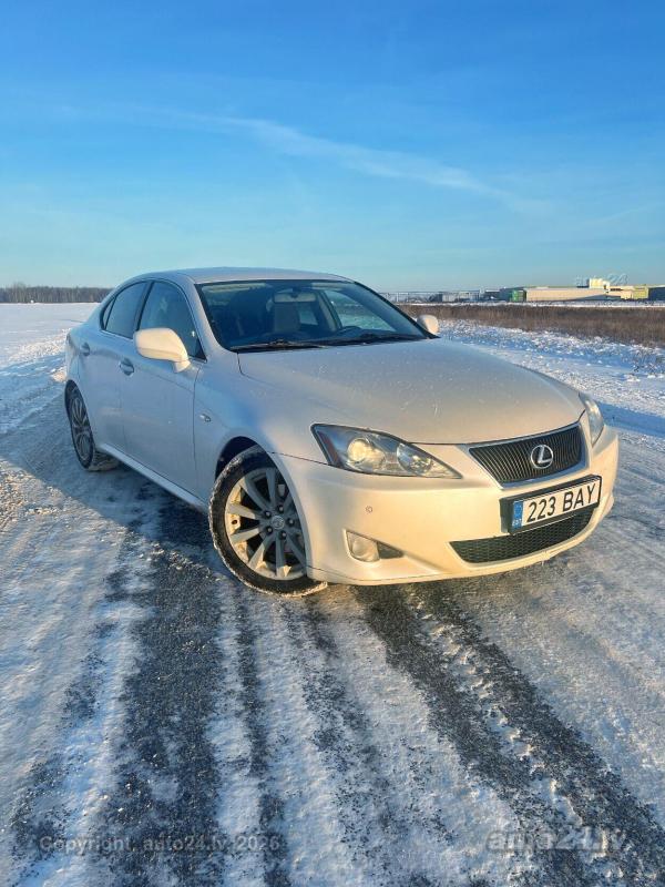 White Lexus IS 2008 in Tartu, with an engine capacity of 2.50 L and mileage of 320 thousand km for 4800 €, photo 1 on AUTOMOTO.COM.LV
