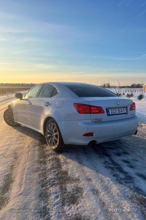 White Lexus IS 2008 in Tartu, with an engine capacity of 2.50 L and mileage of 320 thousand km for 4800 €, photo 4 on AUTOMOTO.COM.LV