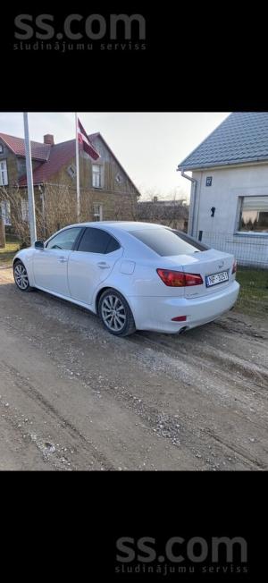 Белый Лексус ИС 2008 в Рига, объемом двигателя 2.50 л и пробегом 173 тыс. км за 2200 €, фото  на AUTOMOTO.COM.LV