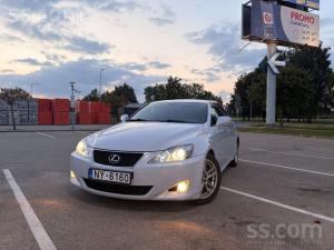 Balts Lexus IS 2008 Rīga, ar dzinēja tilpumu 2.50 L un nobraukumu 169 tūkst. km par 4600 €, foto  vietnē AUTOMOTO.COM.LV
