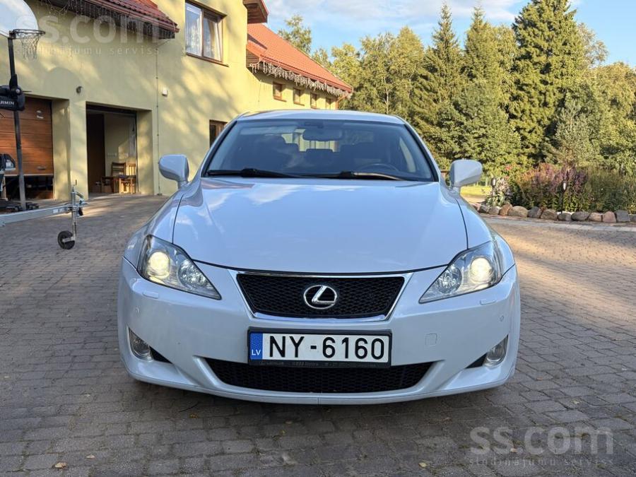Balts Lexus IS 2008 Rīga, ar dzinēja tilpumu 2.50 L un nobraukumu 169 tūkst. km par 4600 €, foto 3 vietnē AUTOMOTO.COM.LV