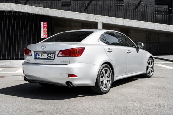 Balts Lexus IS 2009 Rīga, ar dzinēja tilpumu 2.50 L un nobraukumu 225 tūkst. km par 5200 €, foto 6 vietnē AUTOMOTO.COM.LV