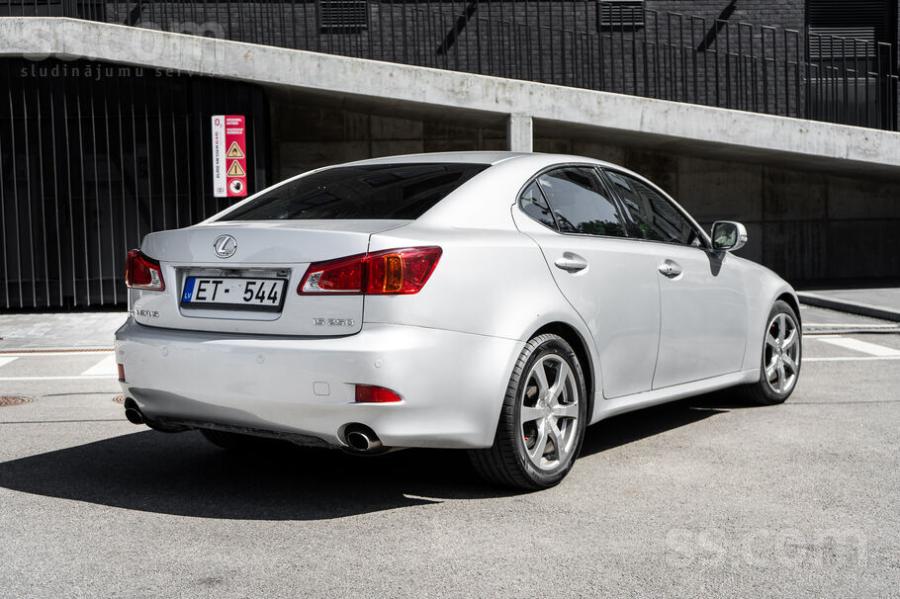 Balts Lexus IS 2009 Rīga, ar dzinēja tilpumu 2.50 L un nobraukumu 225 tūkst. km par 5200 €, foto 7 vietnē AUTOMOTO.COM.LV