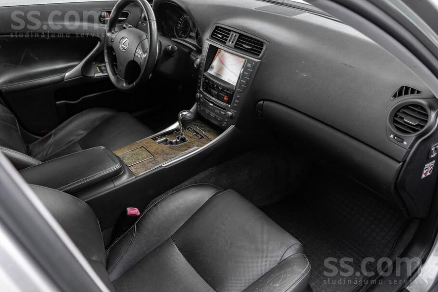 Balts Lexus IS 2009 Rīga, ar dzinēja tilpumu 2.50 L un nobraukumu 225 tūkst. km par 5200 €, foto 23 vietnē AUTOMOTO.COM.LV
