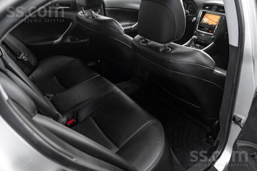 Balts Lexus IS 2009 Rīga, ar dzinēja tilpumu 2.50 L un nobraukumu 225 tūkst. km par 5200 €, foto 25 vietnē AUTOMOTO.COM.LV