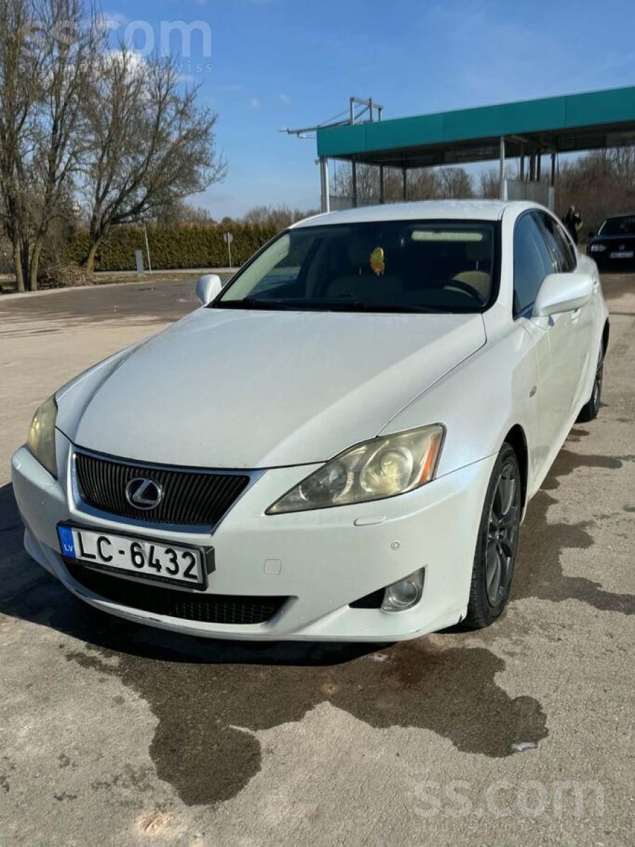 Белый Лексус ИС 2009 в Бауска, объемом двигателя 2.20 л и пробегом 250 тыс. км за 3000 €, фото 12 на AUTOMOTO.COM.LV