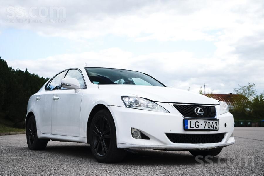 Balts Lexus IS 2009 Rīga, ar dzinēja tilpumu 2.20 L un nobraukumu 167 tūkst. km par 2100 €, foto 7 vietnē AUTOMOTO.COM.LV