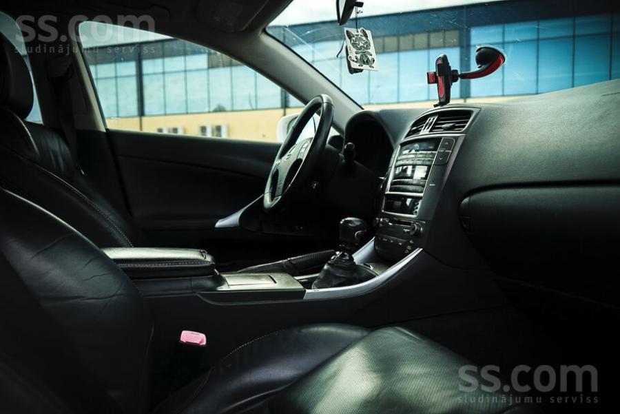 Balts Lexus IS 2009 Rīga, ar dzinēja tilpumu 2.20 L un nobraukumu 167 tūkst. km par 2100 €, foto 8 vietnē AUTOMOTO.COM.LV
