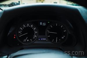 Balts Lexus IS 2009 Rīga, ar dzinēja tilpumu 2.20 L un nobraukumu 167 tūkst. km par 2100 €, foto 9 vietnē AUTOMOTO.COM.LV