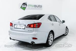 White Lexus IS 2010 in Tallinn, with an engine capacity of 2.50 L and mileage of 160 thousand km for 8290 €, photo 9 on AUTOMOTO.COM.LV