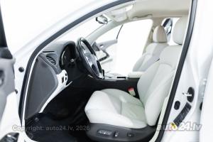 White Lexus IS 2010 in Tallinn, with an engine capacity of 2.50 L and mileage of 160 thousand km for 8290 €, photo 14 on AUTOMOTO.COM.LV