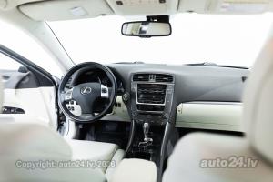 White Lexus IS 2010 in Tallinn, with an engine capacity of 2.50 L and mileage of 160 thousand km for 8290 €, photo 16 on AUTOMOTO.COM.LV