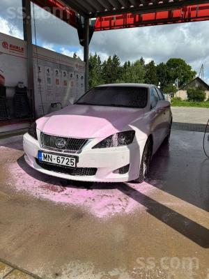 White Lexus IS 2010 in Rezekne, with an engine capacity of 2.20 L and mileage of 186 thousand km for 5700 €, photo  on AUTOMOTO.COM.LV