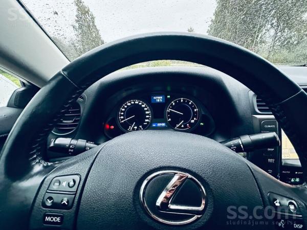 Balts Lexus IS 2010 Rēzekne, ar dzinēja tilpumu 2.20 L un nobraukumu 199 tūkst. km par 6100 €, foto 5 vietnē AUTOMOTO.COM.LV