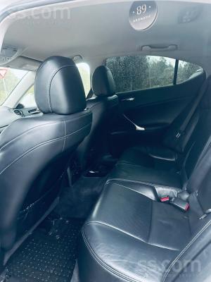 Balts Lexus IS 2010 Rēzekne, ar dzinēja tilpumu 2.20 L un nobraukumu 199 tūkst. km par 6100 €, foto 6 vietnē AUTOMOTO.COM.LV
