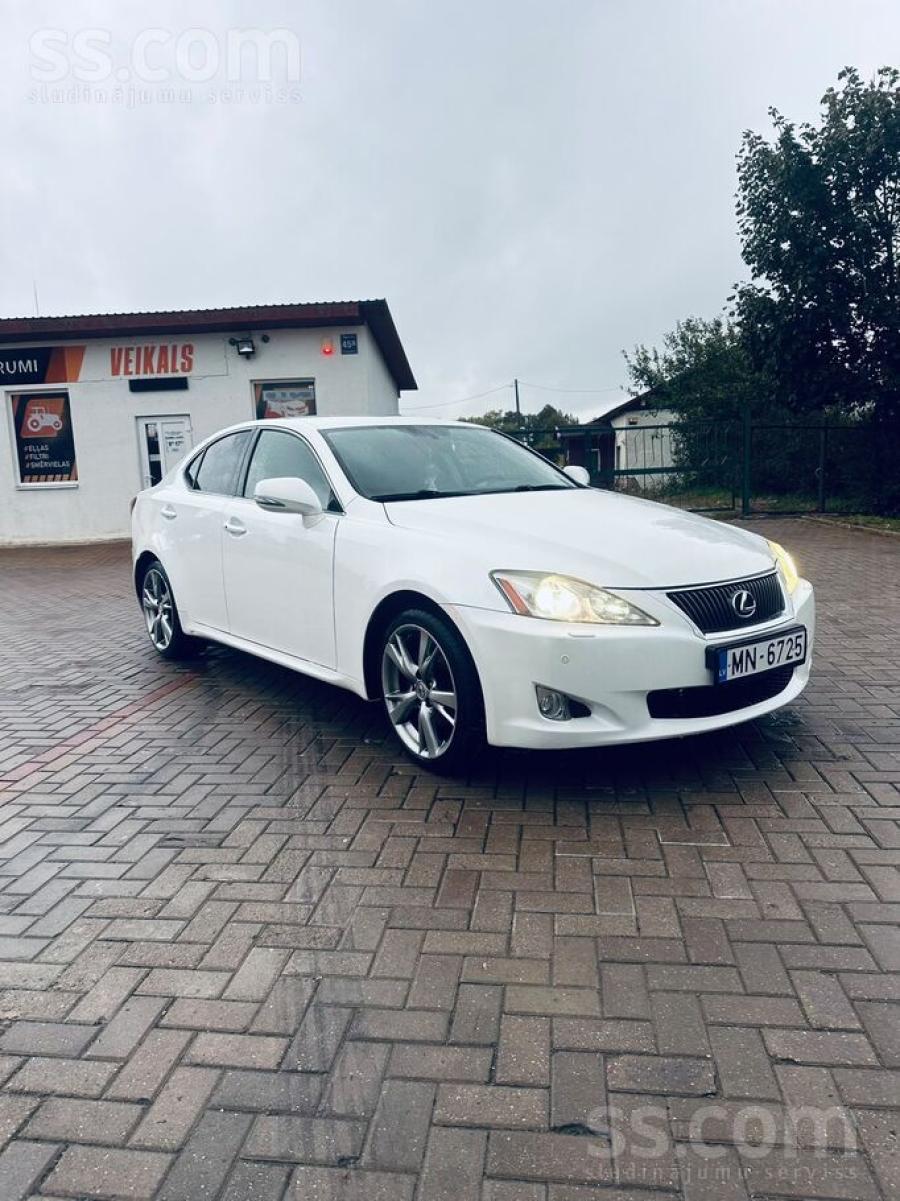 Balts Lexus IS 2010 Rēzekne, ar dzinēja tilpumu 2.20 L un nobraukumu 199 tūkst. km par 6100 €, foto 7 vietnē AUTOMOTO.COM.LV