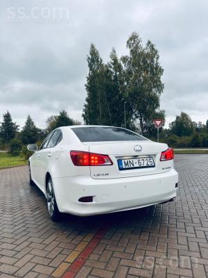 Balts Lexus IS 2010 Rēzekne, ar dzinēja tilpumu 2.20 L un nobraukumu 199 tūkst. km par 6100 €, foto 8 vietnē AUTOMOTO.COM.LV