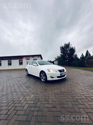 Balts Lexus IS 2010 Rēzekne, ar dzinēja tilpumu 2.20 L un nobraukumu 199 tūkst. km par 6100 €, foto 9 vietnē AUTOMOTO.COM.LV