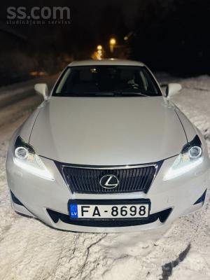 Balts Lexus IS 2011 Rīga, ar dzinēja tilpumu 2.50 L un nobraukumu 178 tūkst. km par 9900 €, foto  vietnē AUTOMOTO.COM.LV