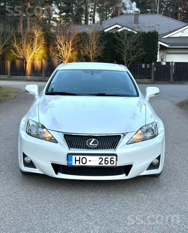 Balts Lexus IS 2012 Rīga, ar dzinēja tilpumu 2.50 L un nobraukumu 208 tūkst. km par 7750 €, foto 1 vietnē AUTOMOTO.COM.LV
