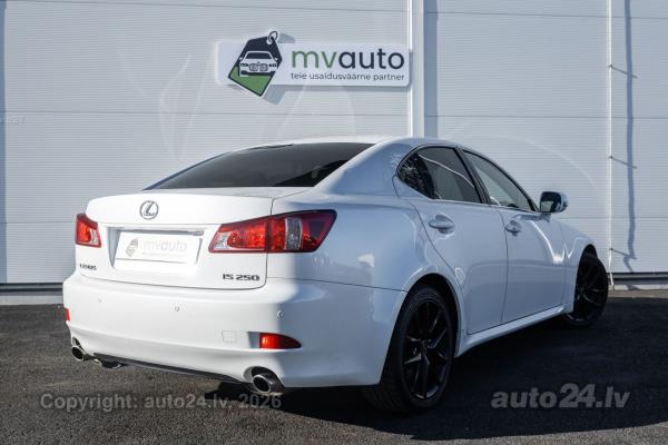 Balts Lexus IS 2012 Tallina, ar dzinēja tilpumu 2.50 L un nobraukumu 187 tūkst. km par 8500 €, foto 8 vietnē AUTOMOTO.COM.LV