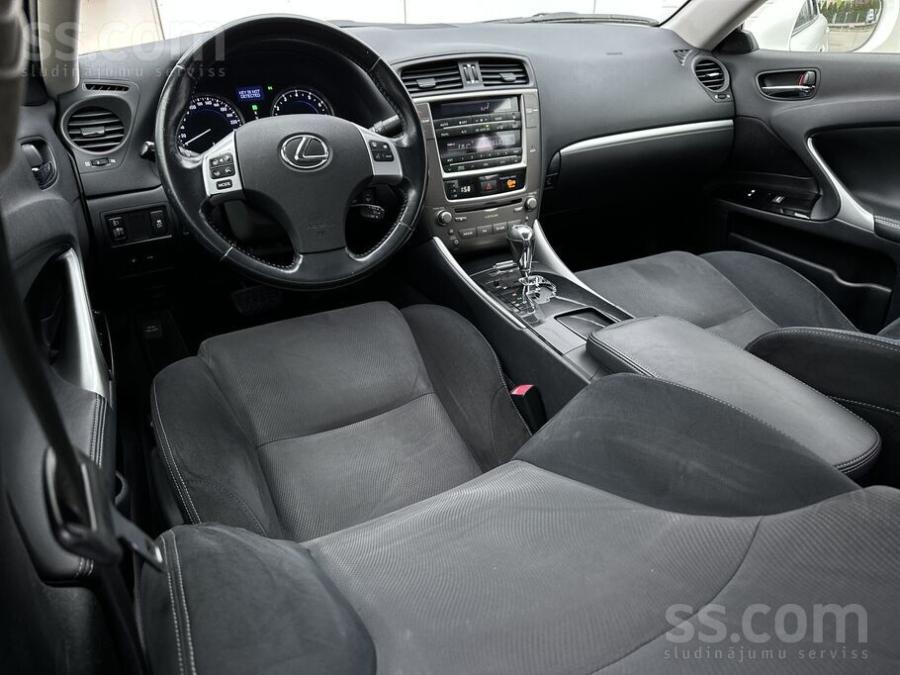 Balts Lexus IS 2012 Rīga, ar dzinēja tilpumu 2.50 L un nobraukumu 208 tūkst. km par 7100 €, foto 14 vietnē AUTOMOTO.COM.LV