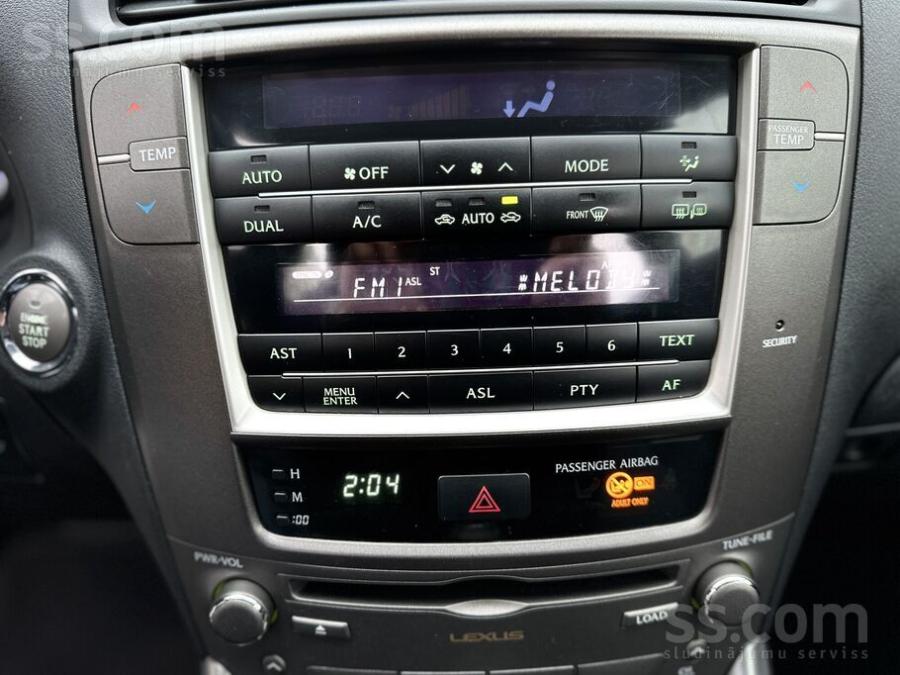 Balts Lexus IS 2012 Rīga, ar dzinēja tilpumu 2.50 L un nobraukumu 208 tūkst. km par 7100 €, foto 23 vietnē AUTOMOTO.COM.LV