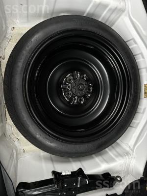 Balts Lexus IS 2012 Rīga, ar dzinēja tilpumu 2.50 L un nobraukumu 208 tūkst. km par 7100 €, foto 28 vietnē AUTOMOTO.COM.LV