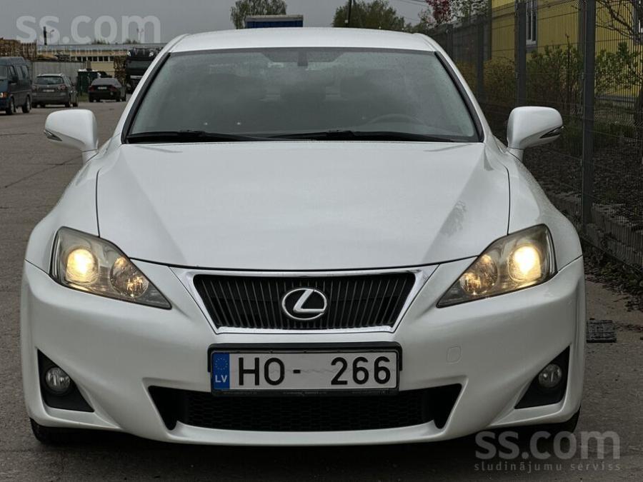 Balts Lexus IS 2012 Rīga, ar dzinēja tilpumu 2.50 L un nobraukumu 208 tūkst. km par 7100 €, foto 31 vietnē AUTOMOTO.COM.LV