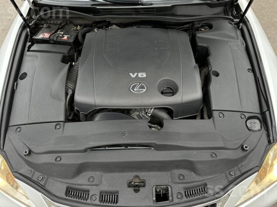 Balts Lexus IS 2012 Rīga, ar dzinēja tilpumu 2.50 L un nobraukumu 208 tūkst. km par 7100 €, foto 35 vietnē AUTOMOTO.COM.LV