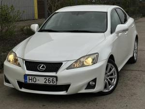 White Lexus IS 2012 in Riga, with an engine capacity of 2.50 L and mileage of 208 thousand km for 7100 €, photo  on AUTOMOTO.COM.LV
