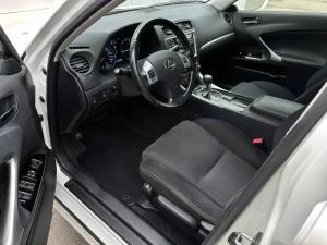 White Lexus IS 2012 in Riga, with an engine capacity of 2.50 L and mileage of 208 thousand km for 7100 €, photo 12 on AUTOMOTO.COM.LV