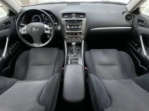 White Lexus IS 2012 in Riga, with an engine capacity of 2.50 L and mileage of 208 thousand km for 7100 €, photo 18 on AUTOMOTO.COM.LV