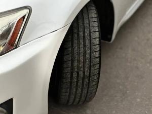 White Lexus IS 2012 in Riga, with an engine capacity of 2.50 L and mileage of 208 thousand km for 7100 €, photo 34 on AUTOMOTO.COM.LV