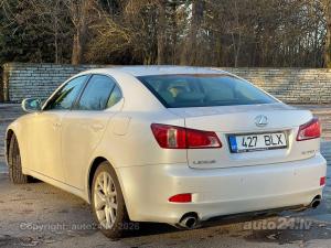 White Lexus IS 2012 in Tallinn, with an engine capacity of 2.50 L and mileage of 251 thousand km for 6999 €, photo 3 on AUTOMOTO.COM.LV