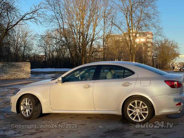 Белый Лексус ИС 2012 в Таллин, объемом двигателя 2.50 л и пробегом 251 тыс. км за 6999 €, фото 5 на AUTOMOTO.COM.LV