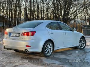 White Lexus IS 2012 in Tallinn, with an engine capacity of 2.50 L and mileage of 251 thousand km for 6999 €, photo 6 on AUTOMOTO.COM.LV