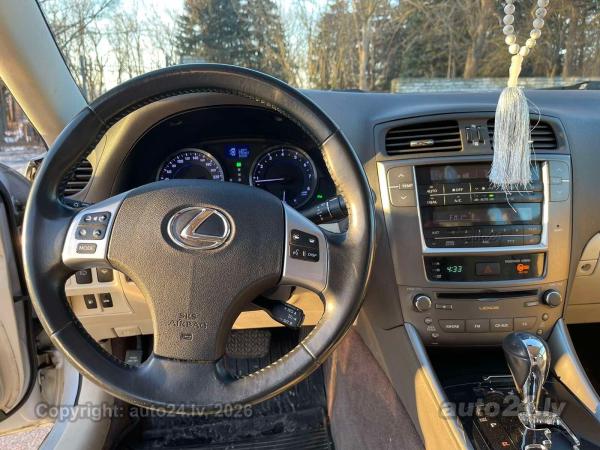Белый Лексус ИС 2012 в Таллин, объемом двигателя 2.50 л и пробегом 251 тыс. км за 6999 €, фото 7 на AUTOMOTO.COM.LV
