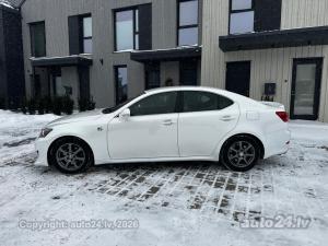 White Lexus IS 2013 in Tallinn, with an engine capacity of 2.50 L and mileage of 119 thousand km for 13900 €, photo 3 on AUTOMOTO.COM.LV