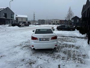 White Lexus IS 2013 in Tallinn, with an engine capacity of 2.50 L and mileage of 119 thousand km for 13900 €, photo 5 on AUTOMOTO.COM.LV
