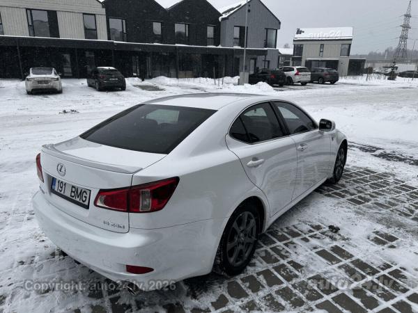 Balts Lexus IS 2013 Tallina, ar dzinēja tilpumu 2.50 L un nobraukumu 119 tūkst. km par 13900 €, foto 6 vietnē AUTOMOTO.COM.LV